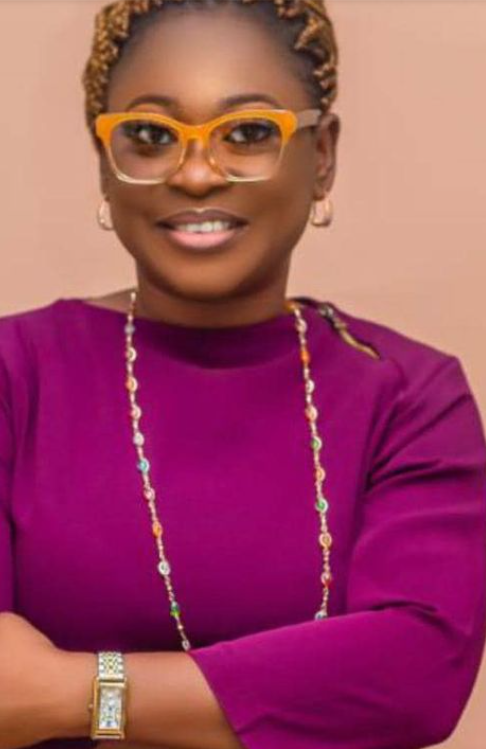 Police kills female lawyer in front of her family